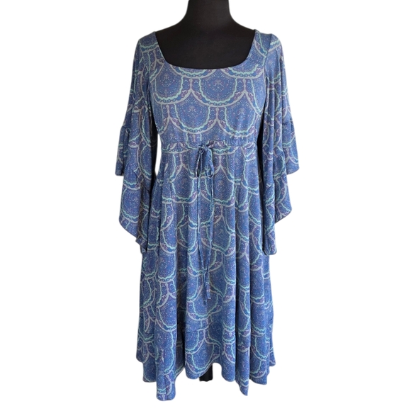 EARTHBOUND | Dresses | Earthbound Large Bell Sleeve Bohemian Blue ...